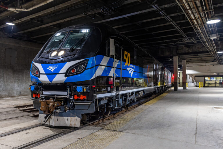 Amtrak Debuts New ALC-42 Locomotives – Railfanning.org