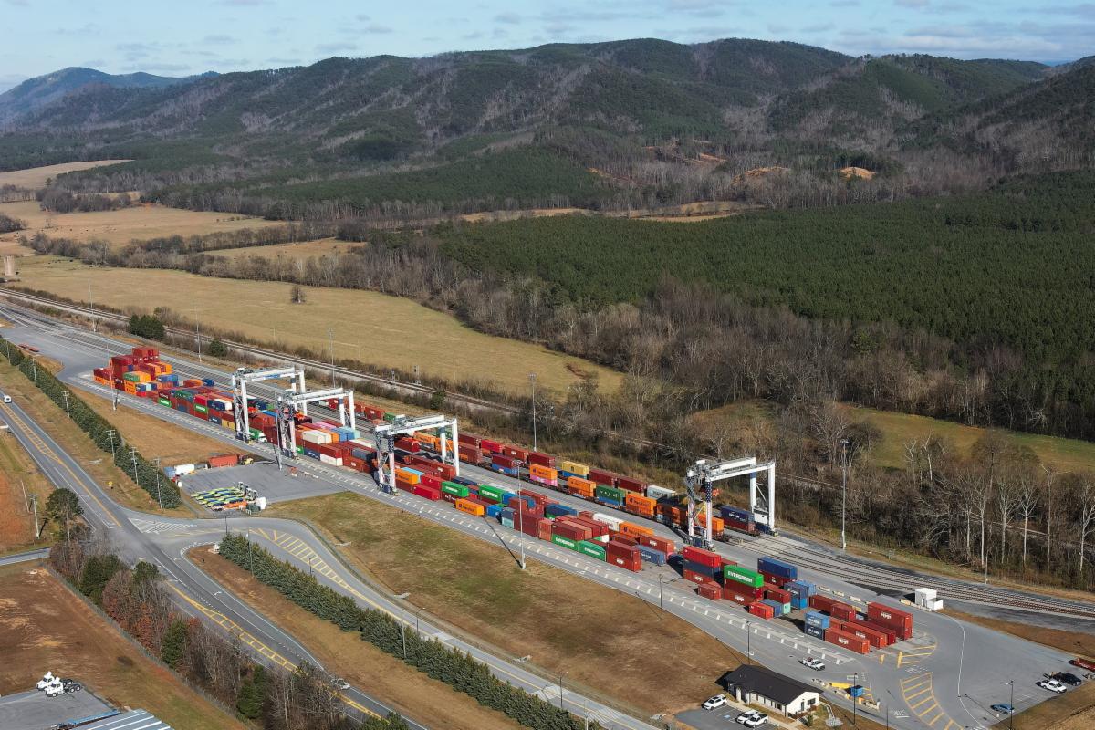 Georgia’s Appalachian Regional Port Sees Record November – Railfanning.org