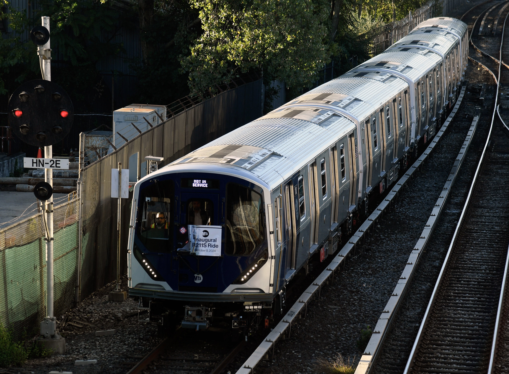 R211 – Railfanning.org